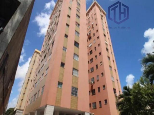 Apartamento com 3 Quartos e 3 banheiros à Venda, 110 m² por R$ 279.900