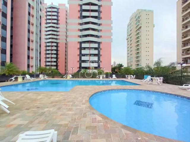 Apartamento com 3 Quartos e 3 banheiros à Venda, 112 m² por R$ 490.000