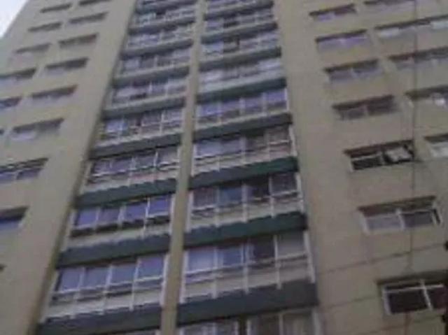 Apartamento com 3 Quartos e 3 banheiros à Venda, 117 m² por R$ 359.000