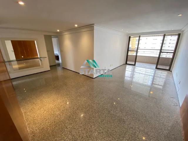 Apartamento com 3 Quartos e 3 banheiros à Venda, 122 m² por R$ 735.000