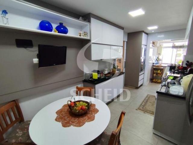 Apartamento com 3 Quartos e 3 banheiros à Venda, 129 m²