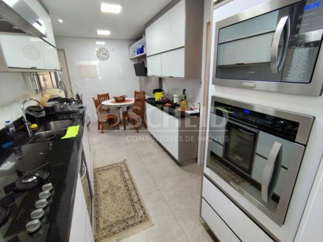 Apartamento com 3 Quartos e 3 banheiros à Venda, 129 m²