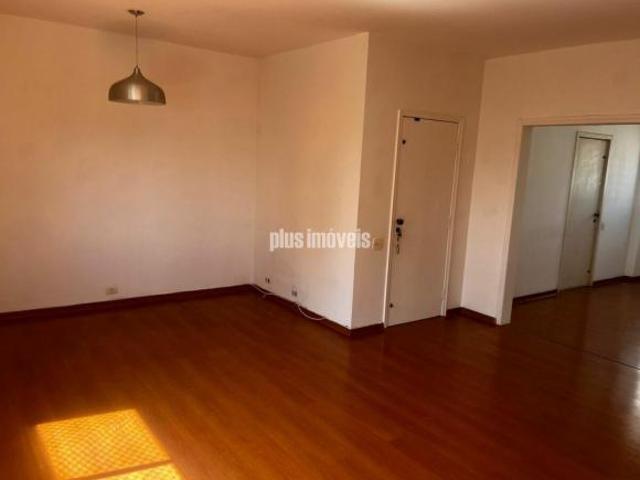Apartamento com 3 Quartos e 3 banheiros à Venda, 130 m²