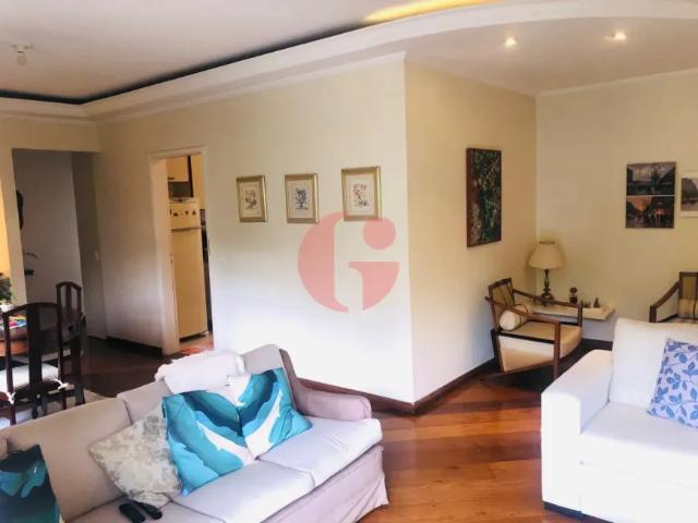 Apartamento com 3 Quartos e 3 banheiros à Venda, 134 m² por R$ 1.000.000
