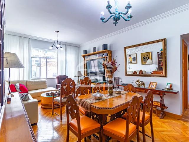 Apartamento com 3 Quartos e 3 banheiros à Venda, 136 m² por R$ 1.379.000