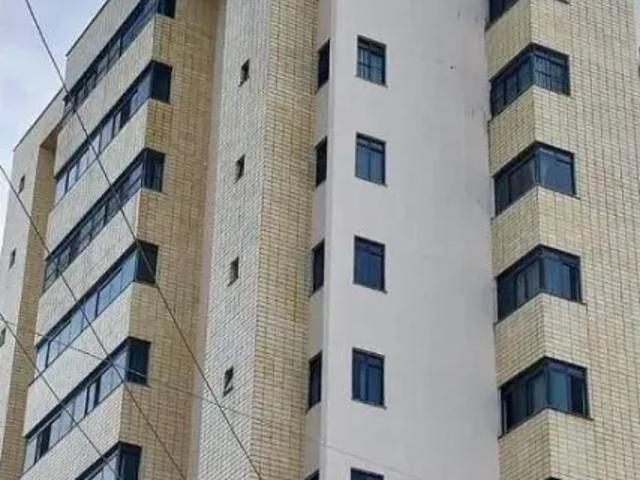 Apartamento com 3 Quartos e 3 banheiros à Venda, 139 m² por R$ 530.000