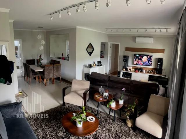 Apartamento com 3 Quartos e 3 banheiros à Venda, 139 m² por R$ 1.399.300