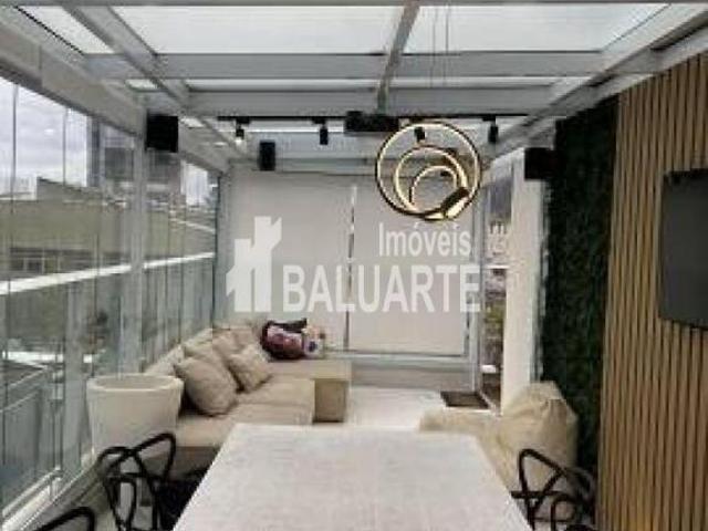 Apartamento com 3 Quartos e 3 banheiros à Venda, 140 m²