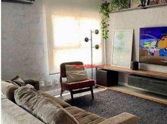 # Apartamento com 3 Quartos e 3 banheiros à Venda, 145 m² por R$ 2.200.000