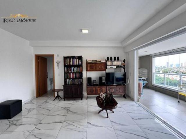 Apartamento com 3 Quartos e 3 banheiros à Venda, 147 m² por R$ 1.590.000