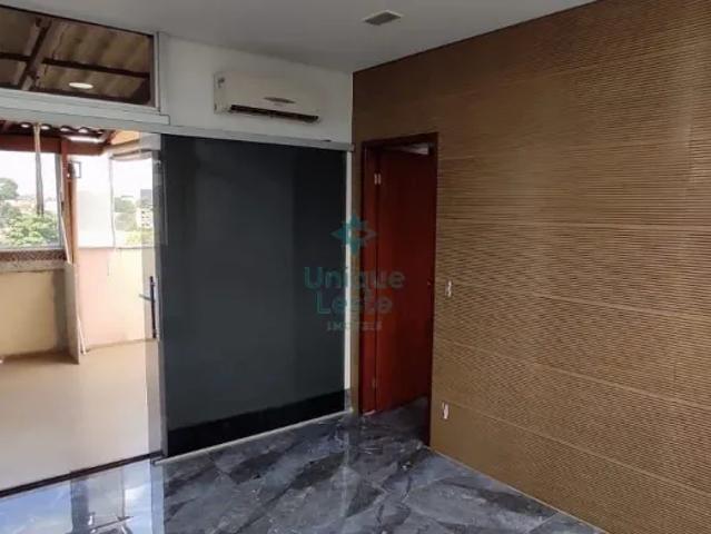 Apartamento com 3 Quartos e 3 banheiros à Venda, 150 m² por R$ 435.000