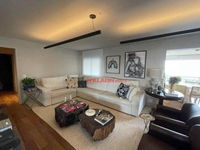Apartamento com 3 Quartos e 3 banheiros à Venda, 151 m² por R$ 2.990.000