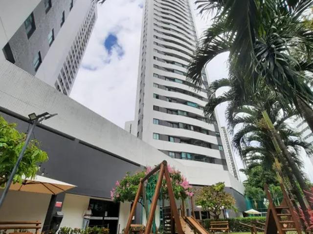 Apartamento com 3 Quartos e 3 banheiros à Venda, 200 m² por R$ 1.700.000
