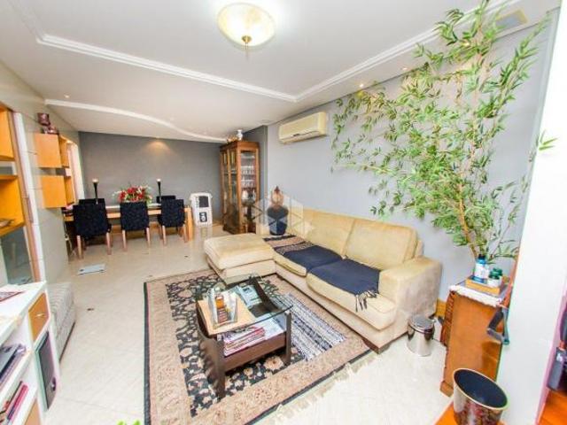Apartamento com 3 quartos e 105m² à venda em Jardim Botânico, Porto Alegre