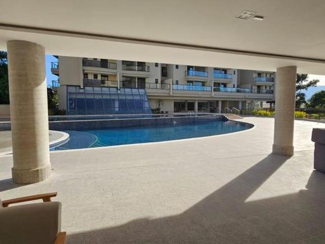 Apartamento com 3 quartos e 108 m² à venda em Itaguá