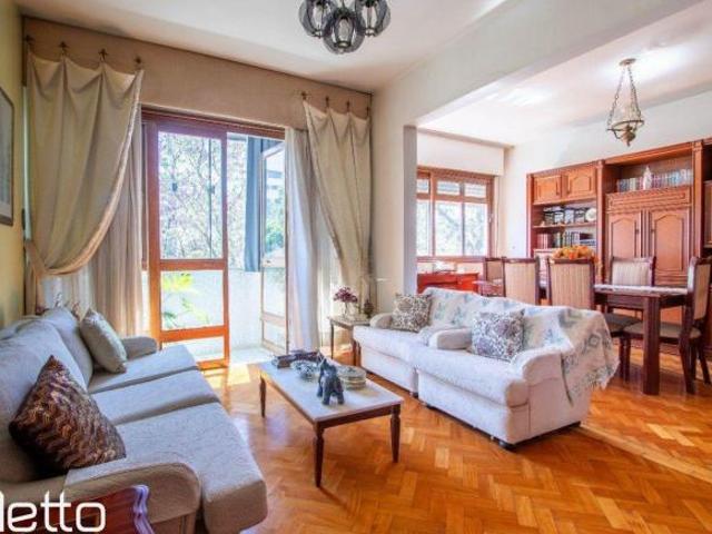 Apartamento com 3 quartos e 116m² à venda em Petrópolis, Porto Alegre. Rua Gener