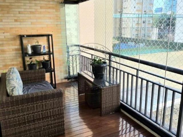 Apartamento com 3 quartos e 118 m² à venda na Vila Mariana