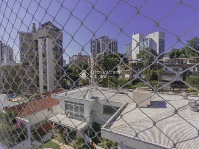 Apartamento com 3 quartos e 110m² para alugar em Petrópolis, Porto Alegre