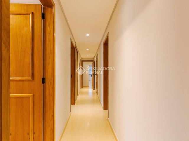 Apartamento com 3 quartos e 110m² para alugar em Rio Branco, Porto Alegre