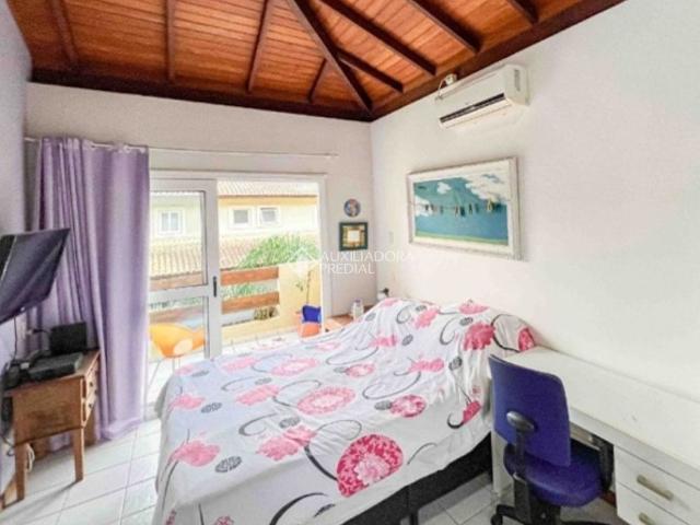 Apartamento com 3 quartos e 113m² para alugar em Lagoa da Conceição, Florianópolis