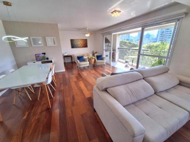 Apartamento com 3 quartos e 131 m² à venda em Brooklin Paulista