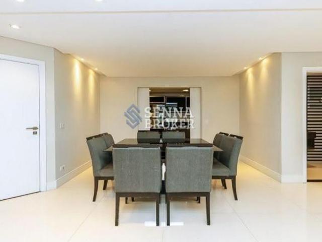 Apartamento com 3 quartos e 131 m² à venda em Ecoville