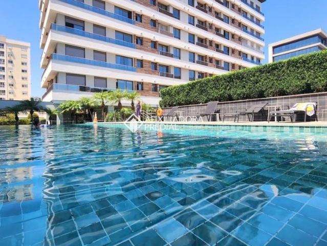 Apartamento com 3 quartos e 149m² para alugar em Tristeza, Porto Alegre