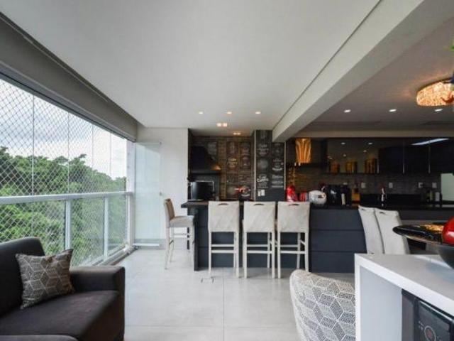 Apartamento com 3 quartos e 140 m² à venda em Ipiranga