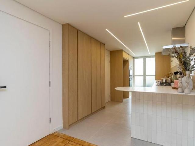 Apartamento com 3 quartos e 141 m² à venda, no Jardim Paulista
