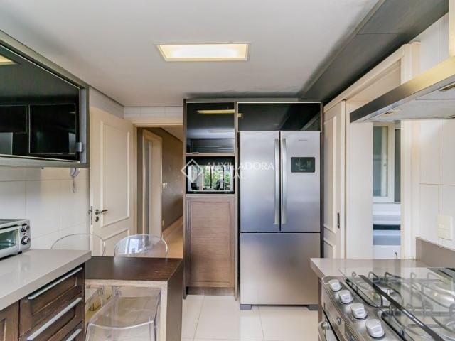 Apartamento com 3 quartos e 163m² para alugar em Petrópolis, Porto Alegre