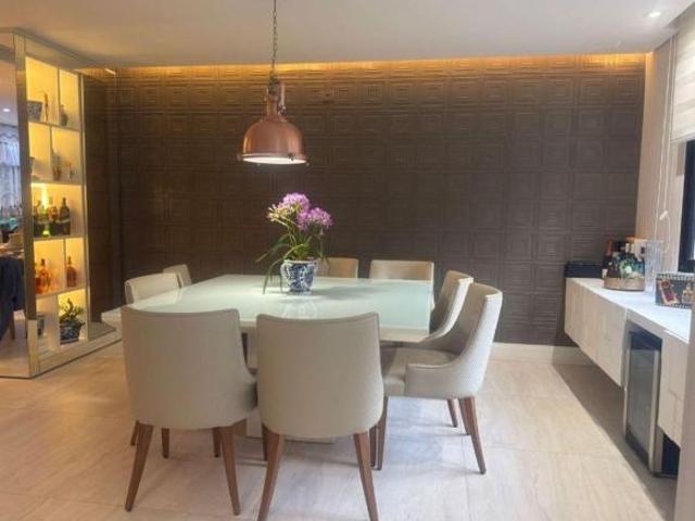 Apartamento com 3 quartos e 180 m² à venda em Cidade São Francisco