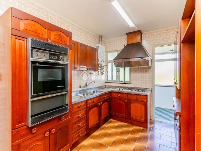Apartamento com 3 quartos e 195m² para alugar em Menino Deus, Porto Alegre