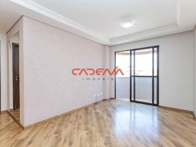 Apartamento com 3 quartos e 1 vaga à venda no Bacacheri