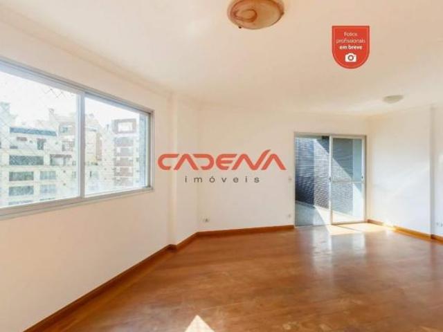 Apartamento com 3 quartos e 1 vaga à venda no Juvevê