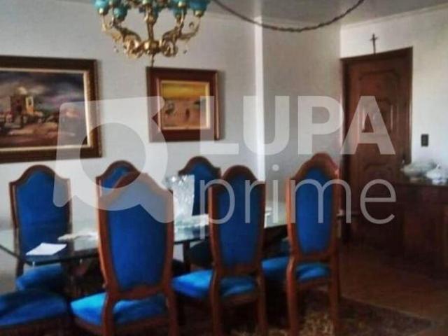 APARTAMENTO COM 3 QUARTOS E 1 VAGA DE GARAGEM À VENDA EM SANTANA
