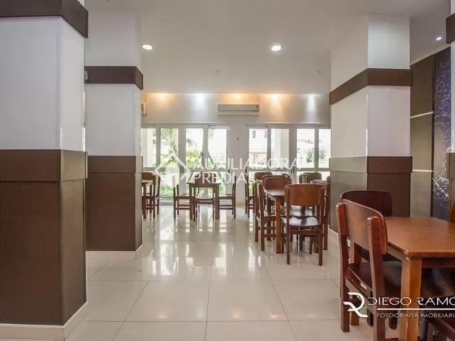 Apartamento com 3 quartos e 1 vaga de garagem no bairro Vila Ipiranga em Porto Alegre!