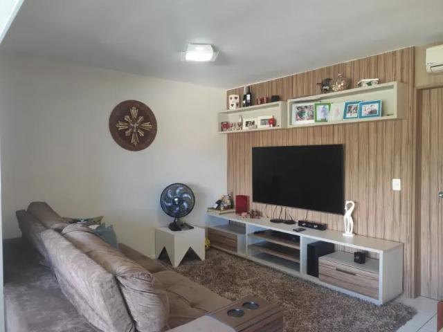 Apartamento com 3 Quartos e 1 banheiro à Venda, 100 m² por R$ 870.000