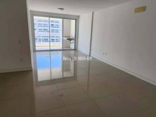 Apartamento com 3 Quartos e 1 banheiro à Venda, 110 m² por R$ 928.000