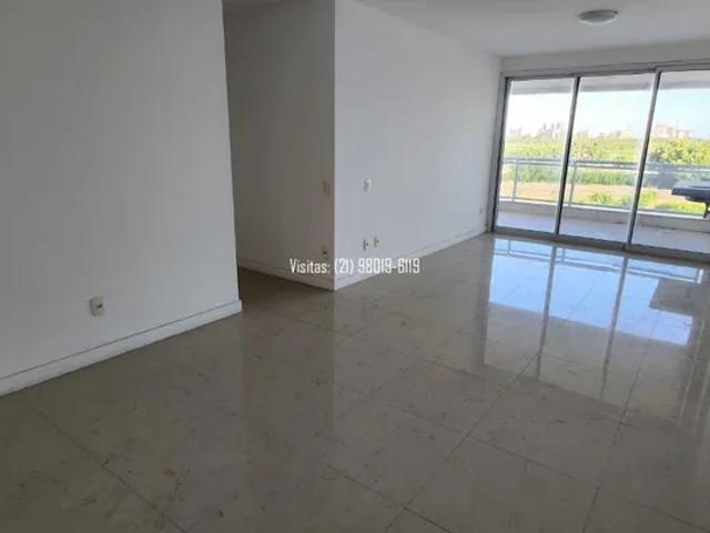Apartamento com 3 Quartos e 1 banheiro à Venda, 110 m² por R$ 932.500