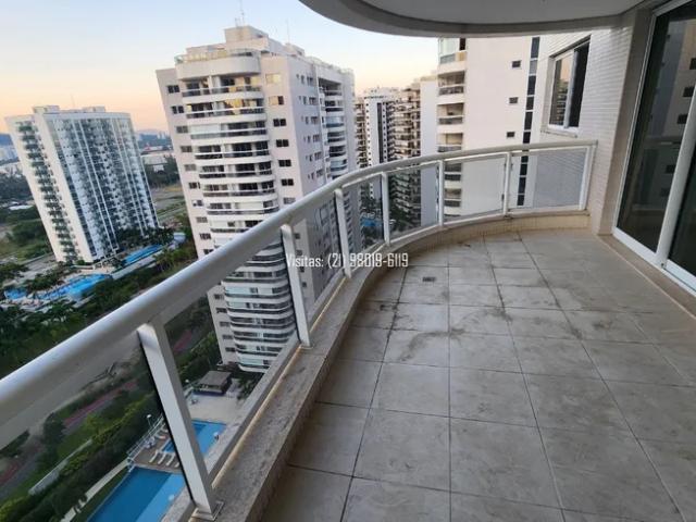 Apartamento com 3 Quartos e 1 banheiro à Venda, 110 m² por R$ 939.500
