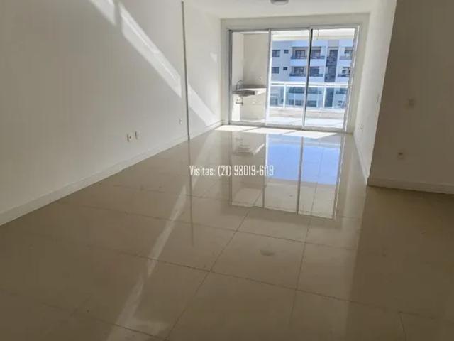 Apartamento com 3 Quartos e 1 banheiro à Venda, 115 m² por R$ 941.000