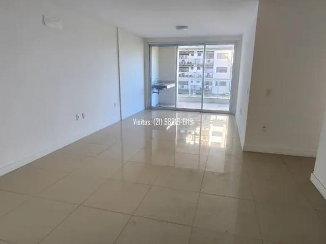 Apartamento com 3 Quartos e 1 banheiro à Venda, 115 m² por R$ 935.000