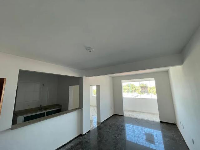 Apartamento com 3 Quartos e 1 banheiro à Venda, 120 m² por R$ 230.000