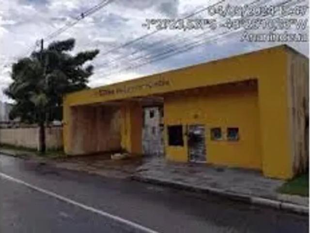 Apartamento com 3 Quartos e 1 banheiro à Venda, 58 m² por R$ 230.000