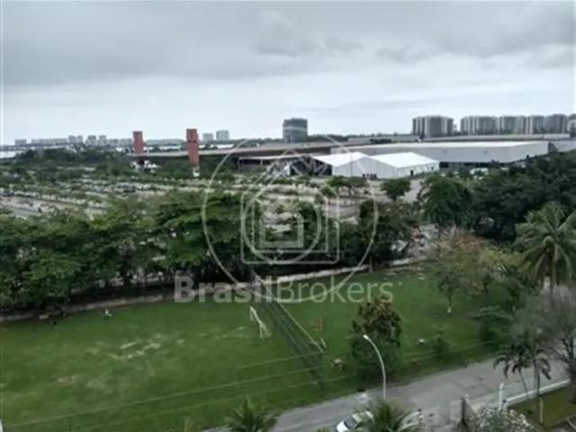 Apartamento com 3 Quartos e 1 banheiro à Venda, 58 m² por R$ 320.000