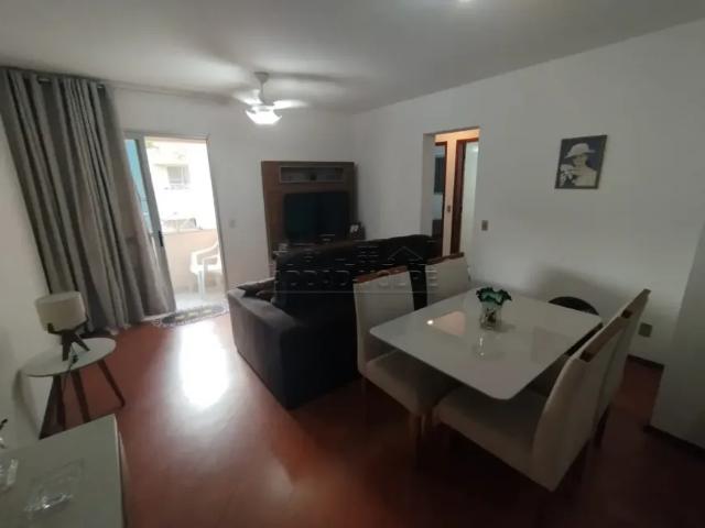 Apartamento com 3 Quartos e 1 banheiro à Venda, 67 m² por R$ 269.000
