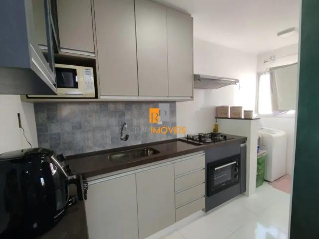 Apartamento com 3 Quartos e 1 banheiro à Venda, 67 m² por R$ 270.000