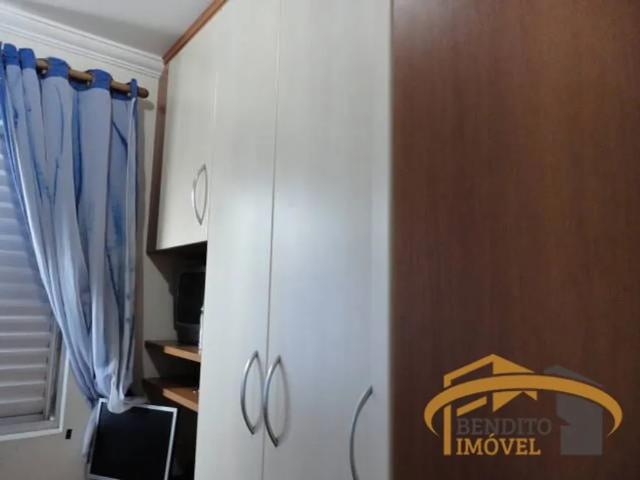 Apartamento com 3 Quartos e 1 banheiro à Venda, 68 m² por R$ 424.000