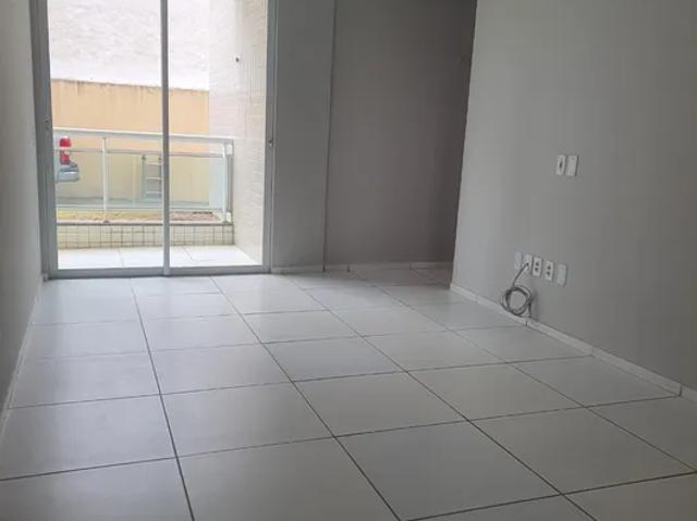 Apartamento com 3 Quartos e 1 banheiro à Venda, 69 m² por R$ 293.500