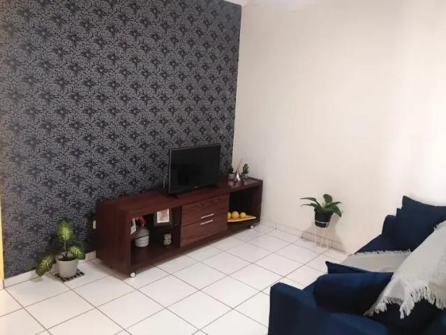 Apartamento com 3 Quartos e 1 banheiro à Venda, 60 m² por R$ 230.000